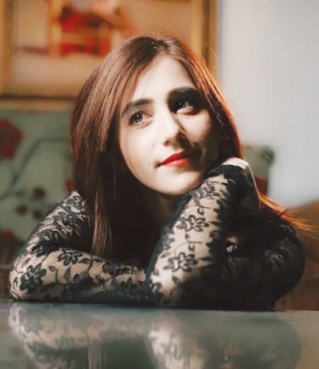 Hiba Aziz – The new ‘gal’ on the block – Omair Alavi